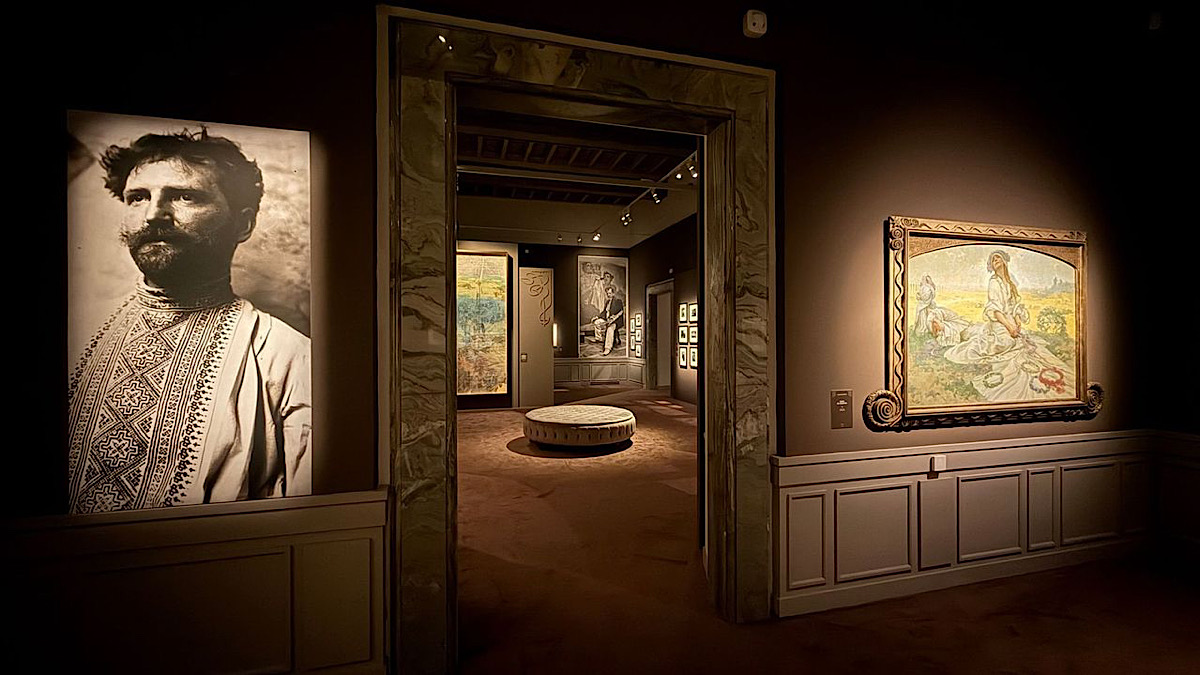 Roma celebra Alphonse Mucha: un trionfo di bellezza e seduzione a ...