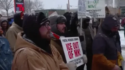 Minneapolis riots against ICE: Another man killed, a child arrested ...